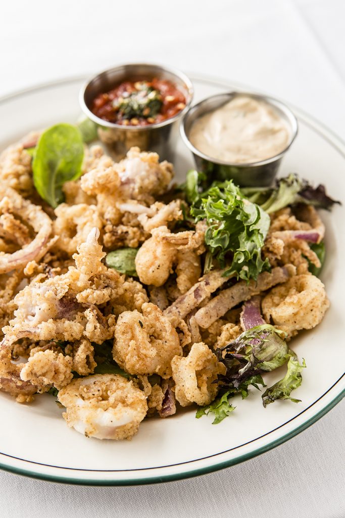Mac’s Bar & Grill Gallery – MacSteak